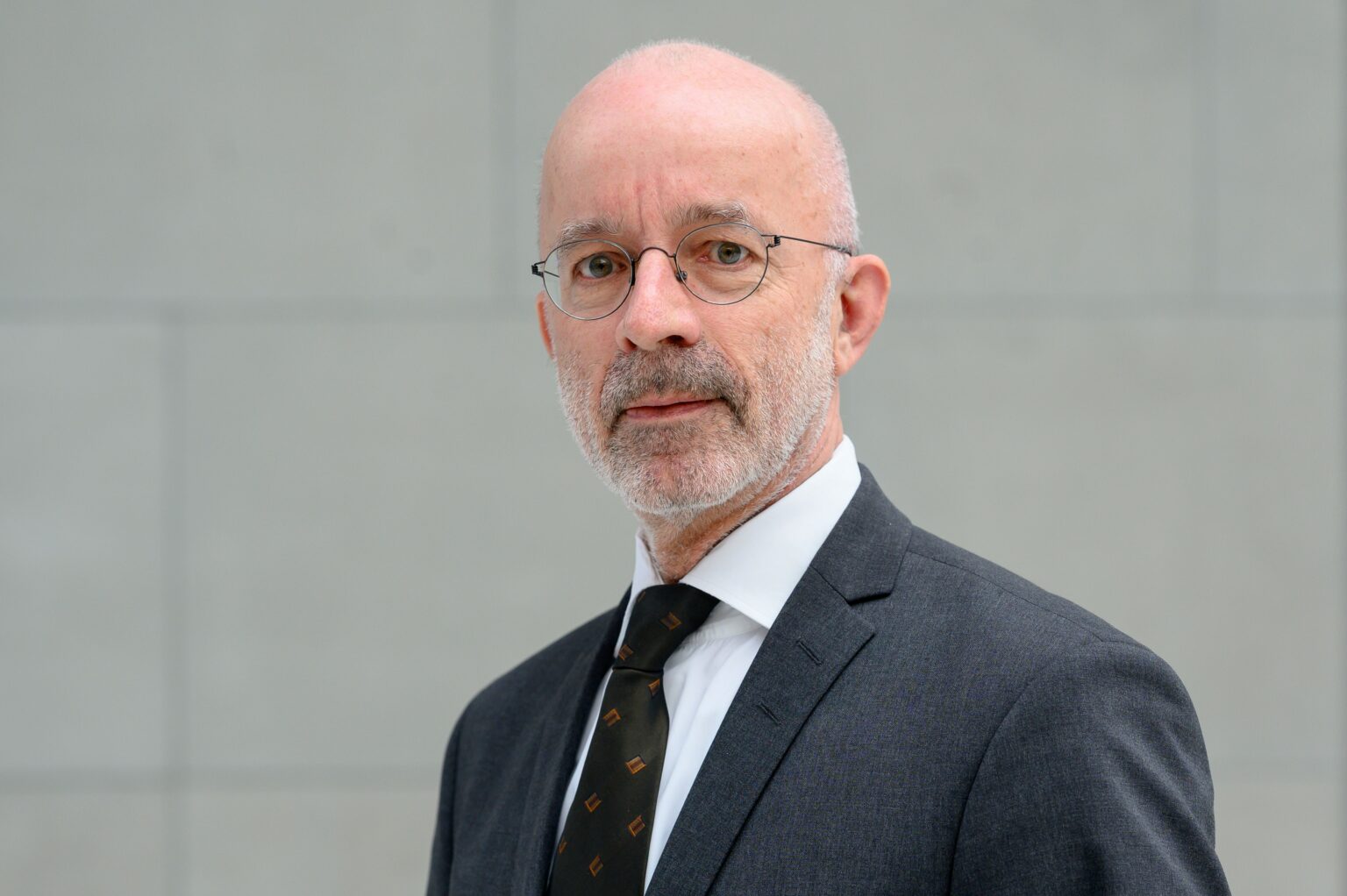 Dr. Thomas Holtmann - Lexxion